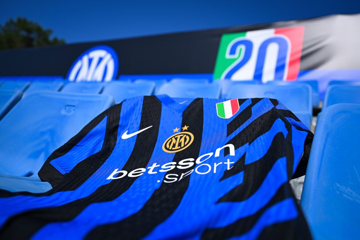Inter Unveil New 24/25 Jersey | Betsson